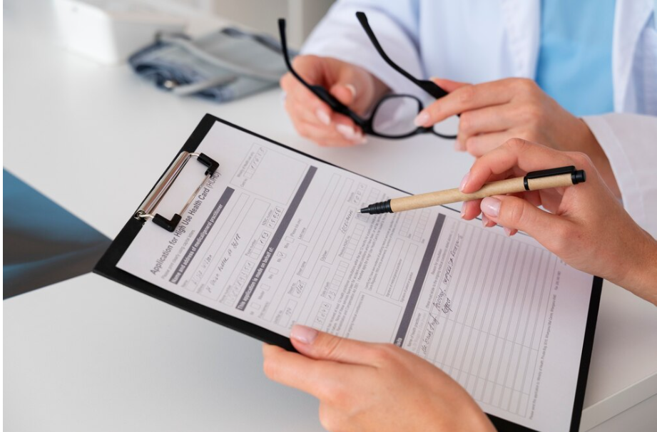 PREPAGAS Y DECLARACIÓN JURADA: Falsear u Omitir Información